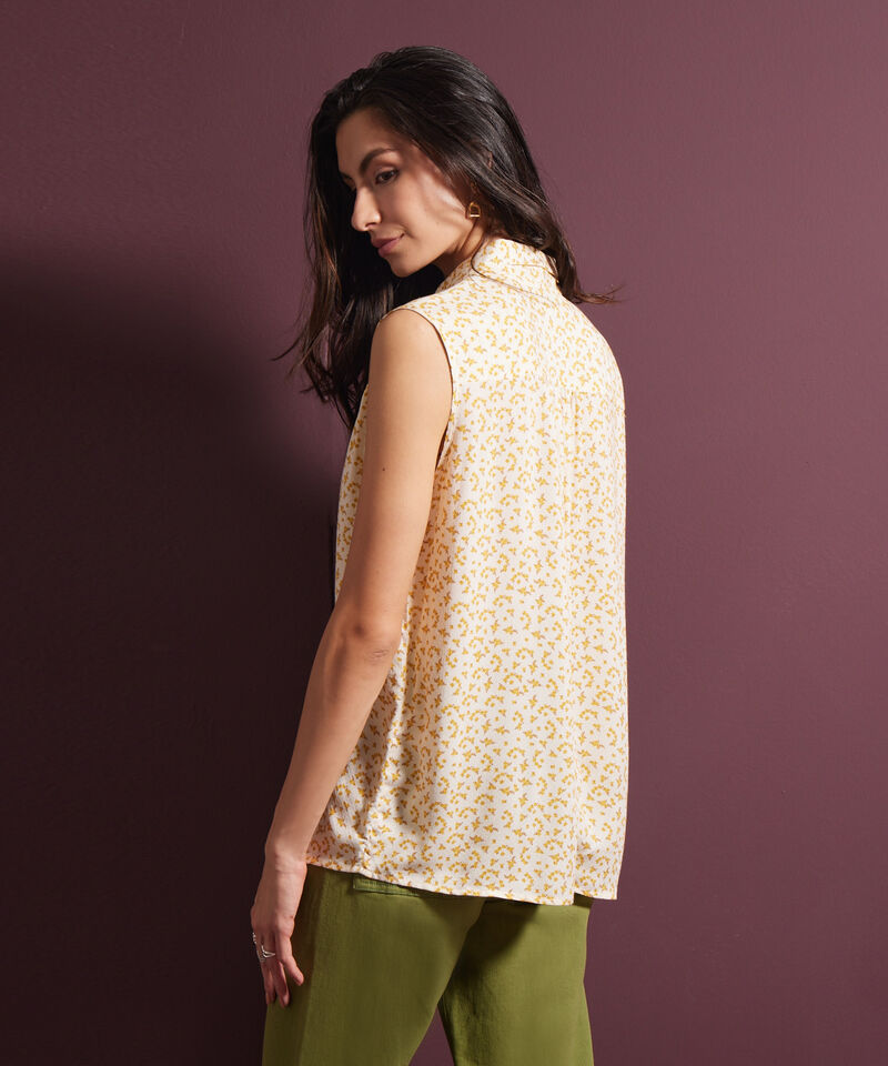 Blusa Estampada Manga Sisa, Cuello Smoking Con Anudado Y Corte En ...